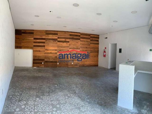 Conj. Comercial / Sala para Locação em Jacareí/SP Centro