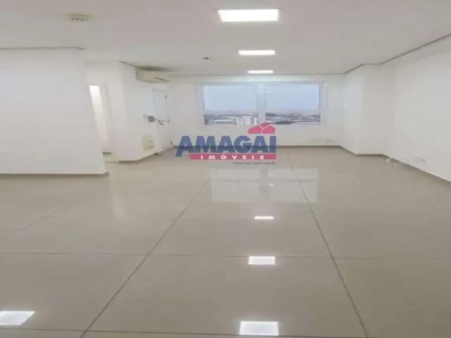 Conj. Comercial / Sala para Locação em Jacareí/SP Centro