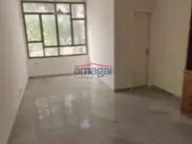 Conj. Comercial / Sala para Locação em Jacareí/SP Centro