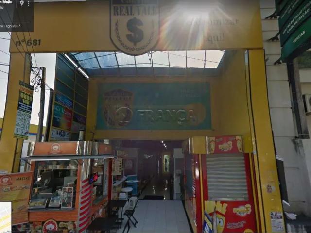Conj. Comercial / Sala para Locação em Jacareí/SP Centro
