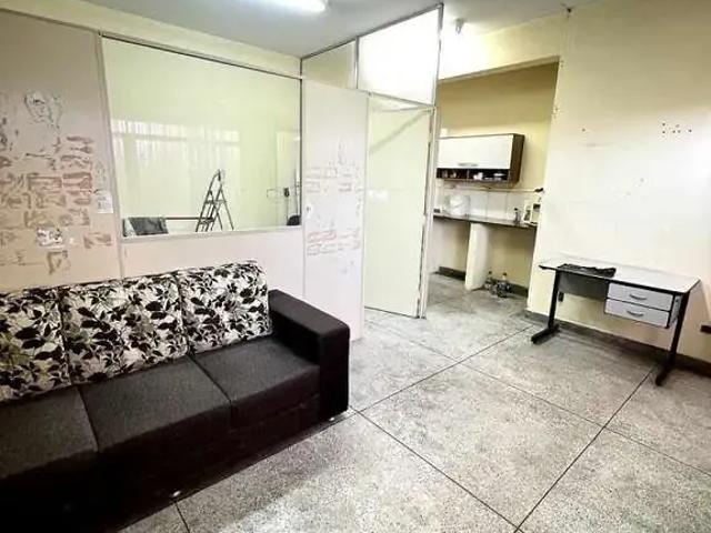 Conj. Comercial / Sala para Locação em Jacareí/SP Centro