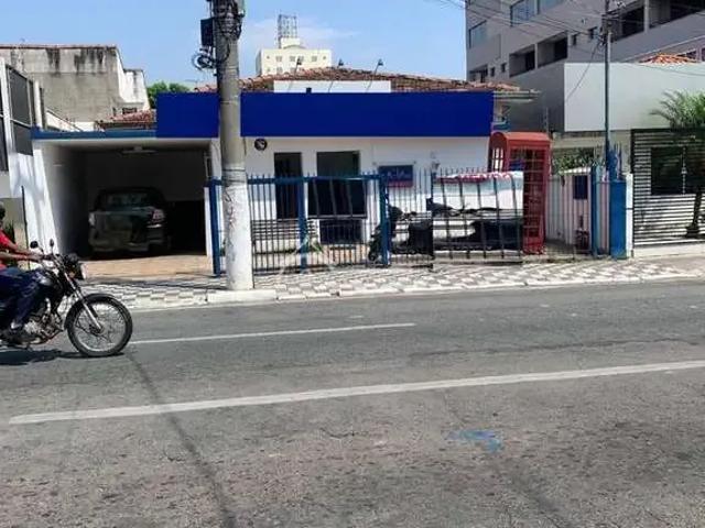 Conj. Comercial / Sala para Locação em Jacareí/SP Centro