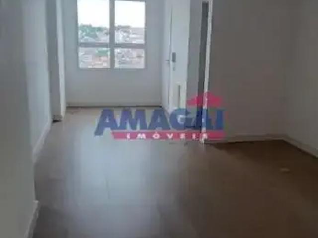 Conj. Comercial / Sala para Locação em Jacareí/SP Centro