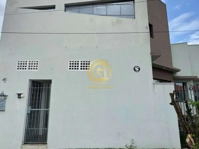 Conj. Comercial / Sala para Locação em Jacareí/SP Centro