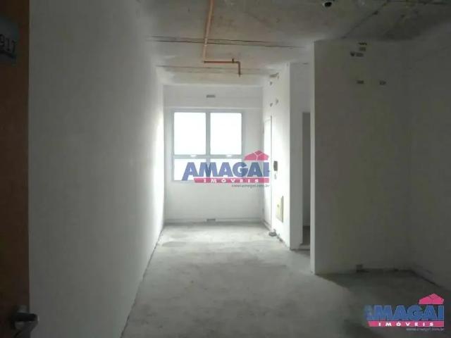 Conj. Comercial / Sala para Locação em Jacareí/SP Centro
