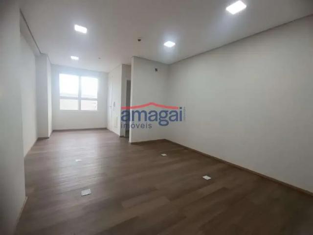 Conj. Comercial / Sala para Locação em Jacareí/SP Centro