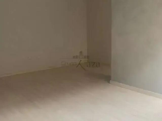 Conj. Comercial / Sala para Locação em Jacareí/SP Centro