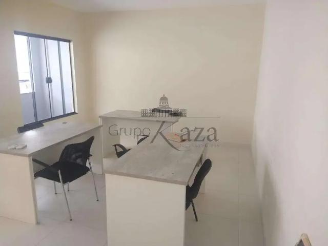 Conj. Comercial / Sala para Locação em Jacareí/SP Chácaras Santa Maria