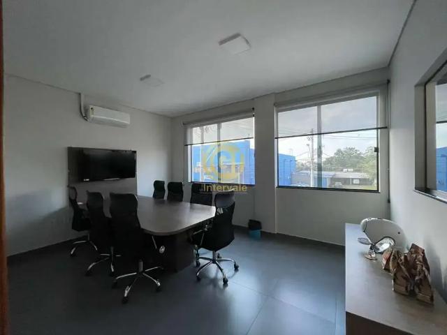 Conj. Comercial / Sala para Locação em Jacareí/SP Jardim Califórnia