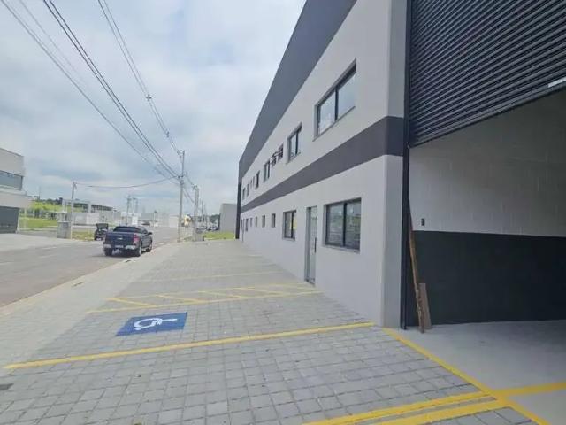 Conj. Comercial / Sala para Locação em Jacareí/SP Jardim Califórnia
