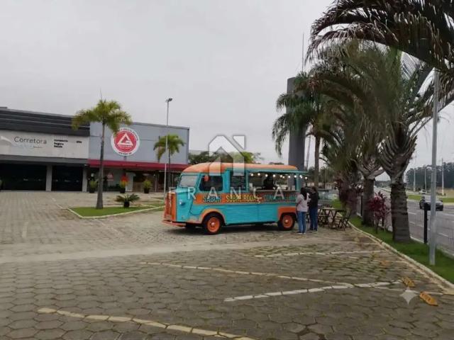Conj. Comercial / Sala para Locação em Jacareí/SP Jardim Califórnia