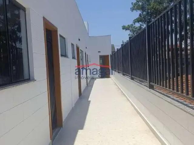 Conj. Comercial / Sala para Locação em Jacareí/SP Jardim Califórnia
