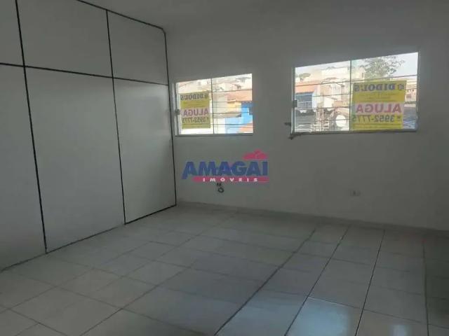 Conj. Comercial / Sala para Locação em Jacareí/SP Jardim das Indústrias