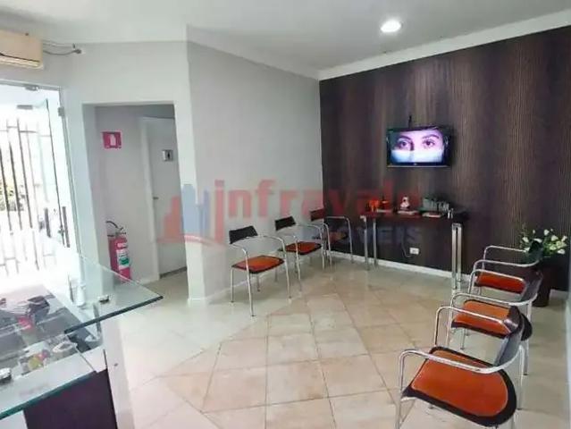 Conj. Comercial / Sala para Locação em Jacareí/SP Jardim Mesquita