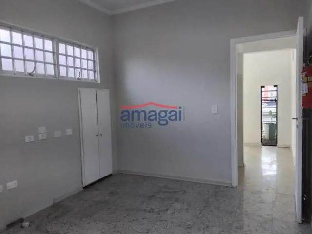 Conj. Comercial / Sala para Locação em Jacareí/SP Jardim Paraíba
