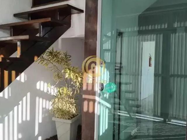 Conj. Comercial / Sala para Locação em Jacareí/SP Jardim Paraíba