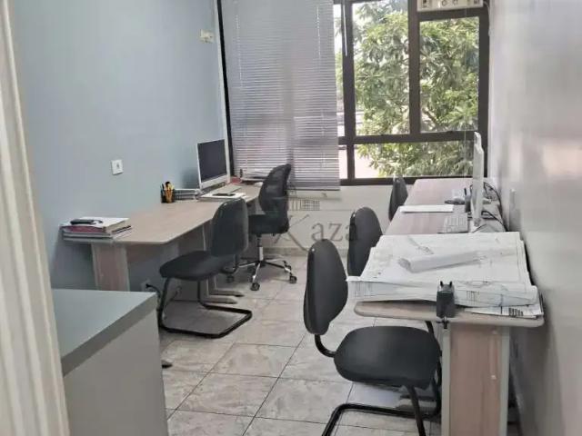 Conj. Comercial / Sala para Locação em Jacareí/SP Jardim Pereira do Amparo
