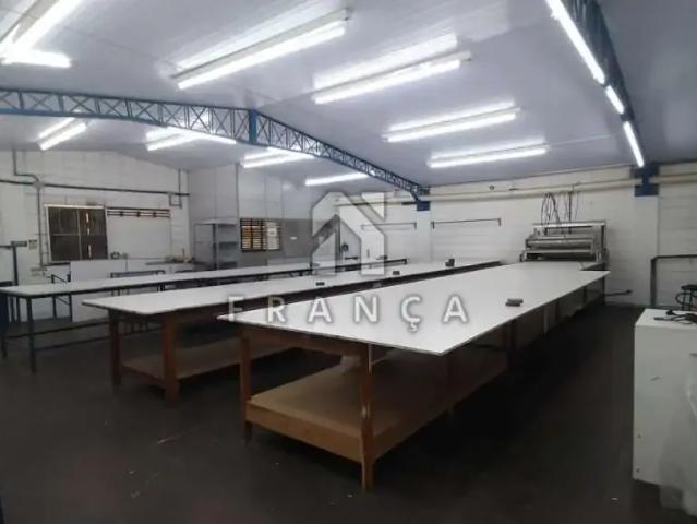 Conj. Comercial / Sala para Locação em Jacareí/SP Jardim Terras de São João