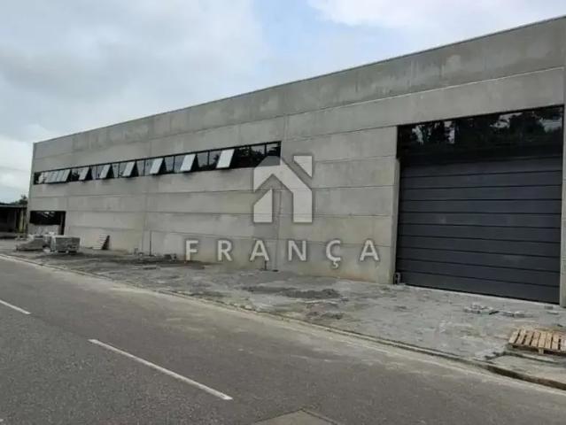 Conj. Comercial / Sala para Locação em Jacareí/SP Rio Comprido