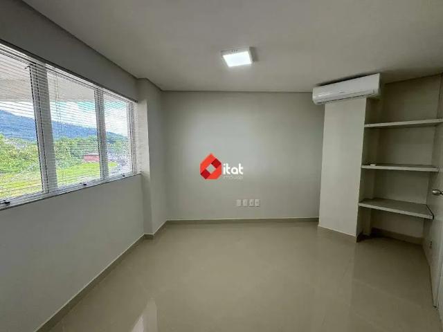 Conj. Comercial / Sala para Locação em Jaraguá do Sul/SC Centro