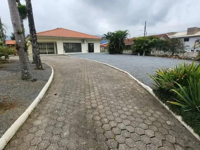 Conj. Comercial / Sala para Locação em Jaraguá do Sul/SC Ilha da Figueira