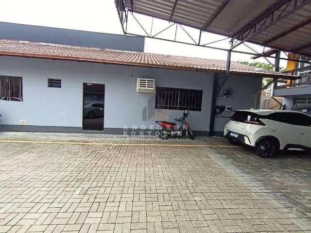 Conj. Comercial / Sala para Locação em Jaraguá do Sul/SC Vila Nova