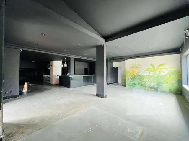 Conj. Comercial / Sala para Locação em Joinville/SC Atiradores