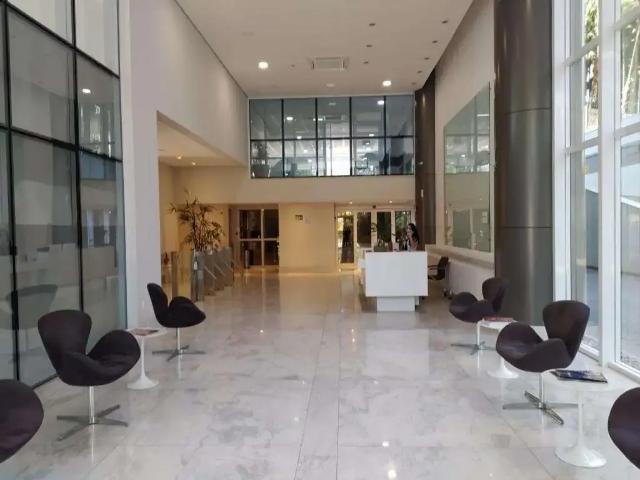 Conj. Comercial / Sala para Locação em Joinville/SC Atiradores