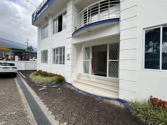 Conj. Comercial / Sala para Locação em Joinville/SC Atiradores