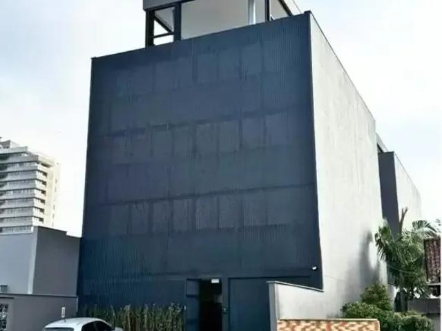 Conj. Comercial / Sala para Locação em Joinville/SC América