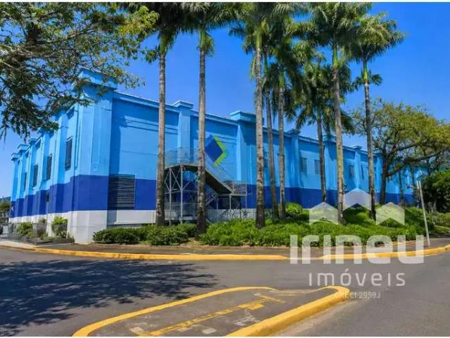 Conj. Comercial / Sala para Locação em Joinville/SC América