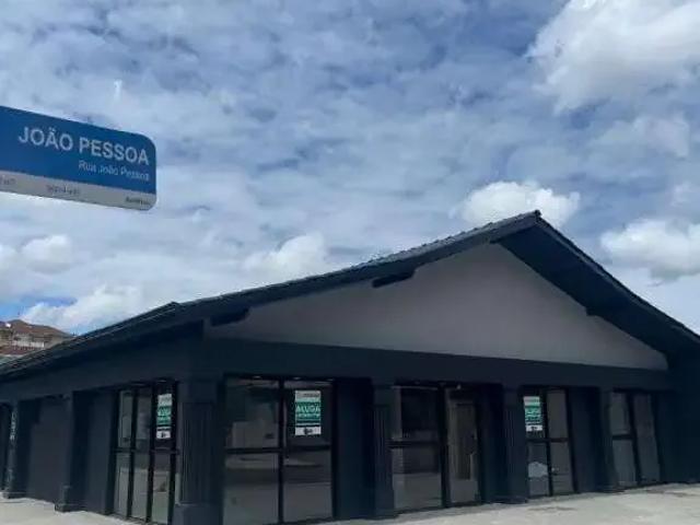 Conj. Comercial / Sala para Locação em Joinville/SC América