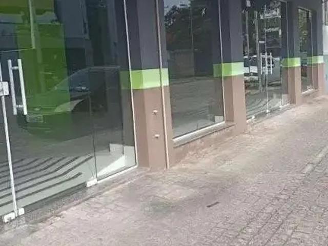 Conj. Comercial / Sala para Locação em Joinville/SC América