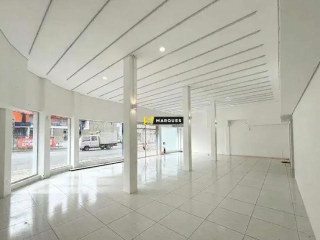 Conj. Comercial / Sala para Locação em Joinville/SC América