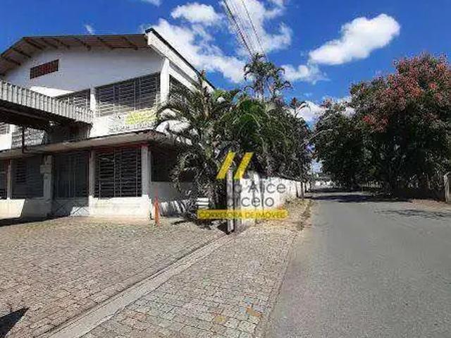 Conj. Comercial / Sala para Locação em Joinville/SC Anita Garibaldi