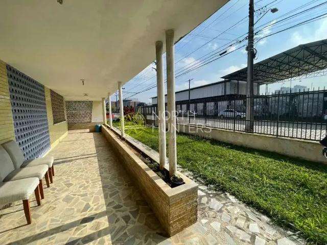 Conj. Comercial / Sala para Locação em Joinville/SC Anita Garibaldi 7 Quartos