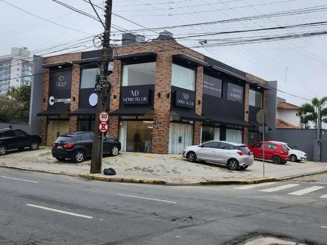 Conj. Comercial / Sala para Locação em Joinville/SC Bucarein