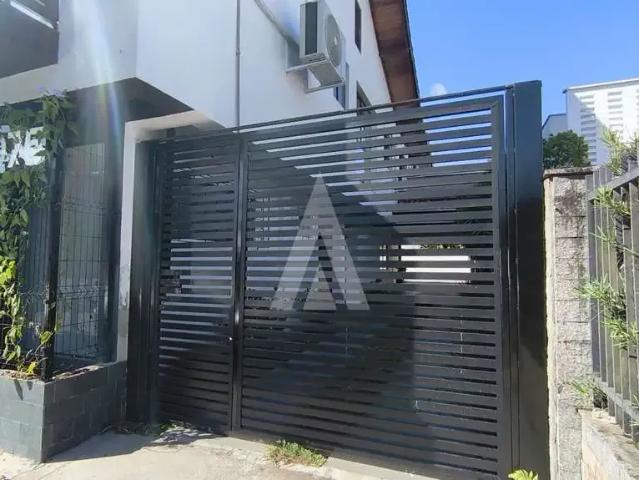 Conj. Comercial / Sala para Locação em Joinville/SC Centro