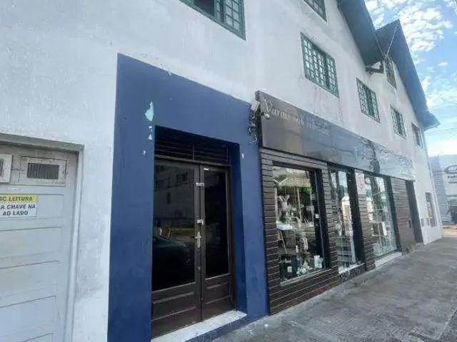 Conj. Comercial / Sala para Locação em Joinville/SC Centro