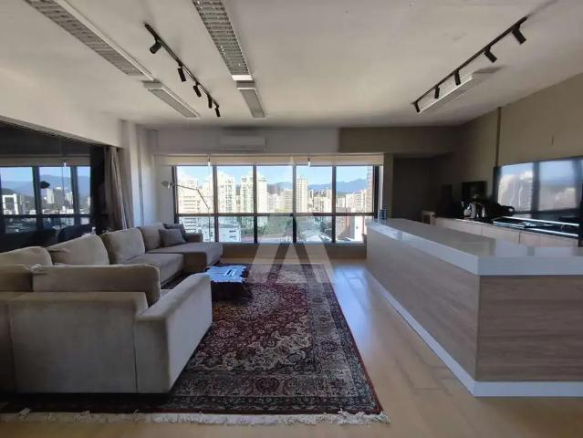 Conj. Comercial / Sala para Locação em Joinville/SC Centro