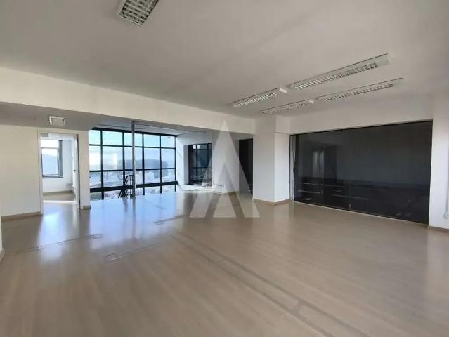 Conj. Comercial / Sala para Locação em Joinville/SC Centro