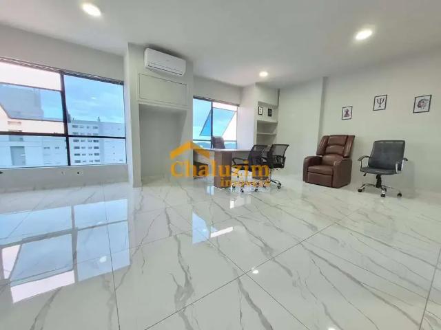 Conj. Comercial / Sala para Locação em Joinville/SC Centro