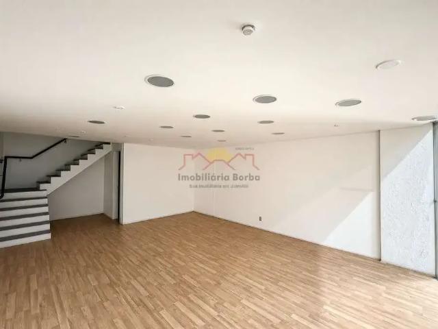 Conj. Comercial / Sala para Locação em Joinville/SC Centro