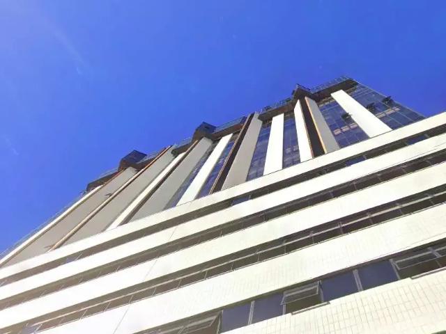 Conj. Comercial / Sala para Locação em Joinville/SC Centro