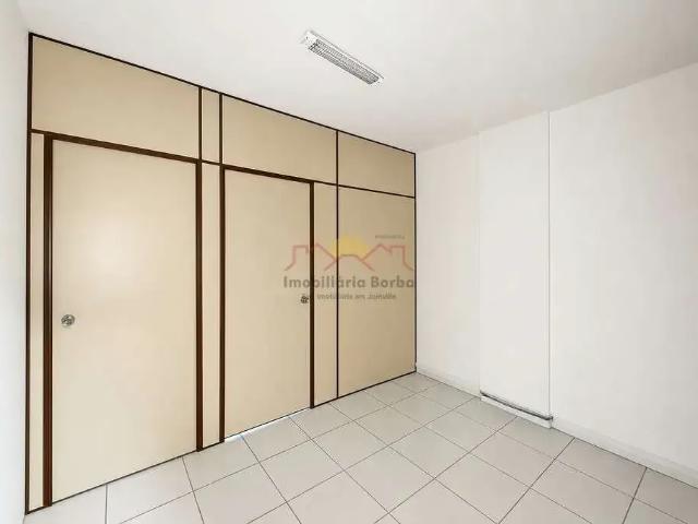 Conj. Comercial / Sala para Locação em Joinville/SC Centro
