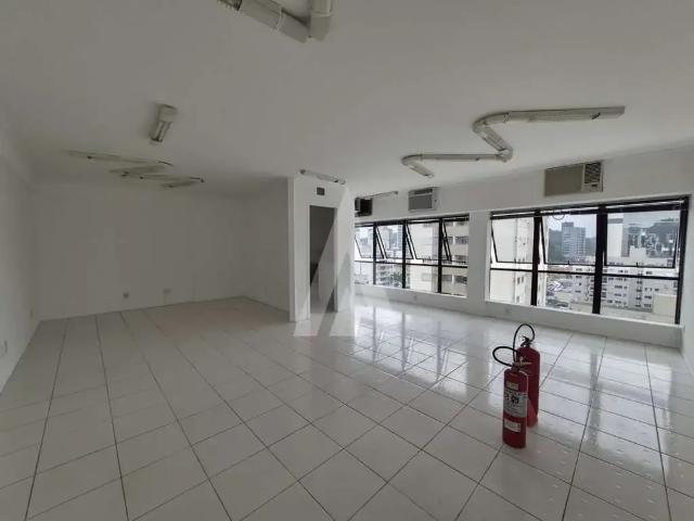 Conj. Comercial / Sala para Locação em Joinville/SC Centro