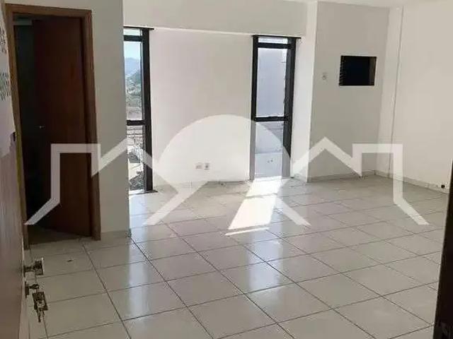 Conj. Comercial / Sala para Locação em Joinville/SC Centro