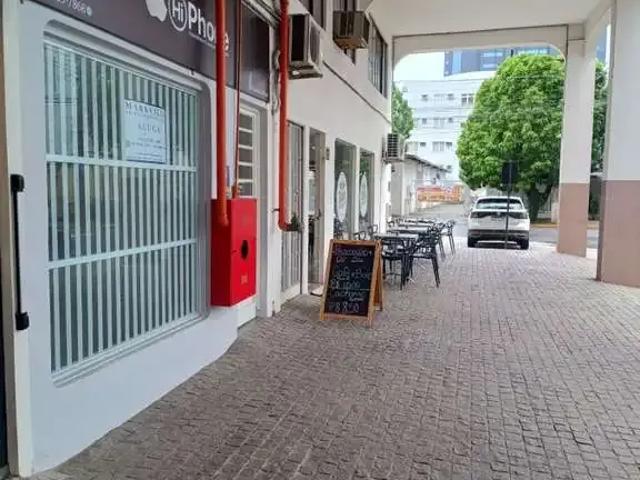 Conj. Comercial / Sala para Locação em Joinville/SC Centro