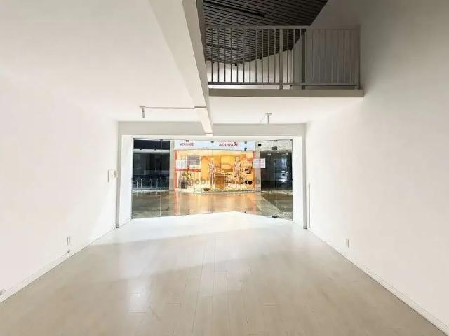 Conj. Comercial / Sala para Locação em Joinville/SC Centro