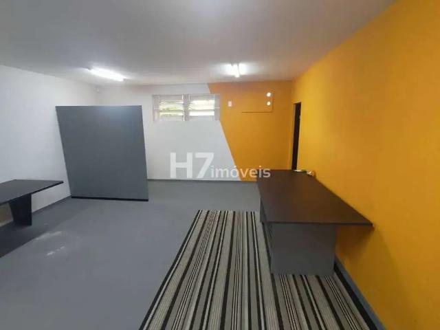 Conj. Comercial / Sala para Locação em Joinville/SC Glória
